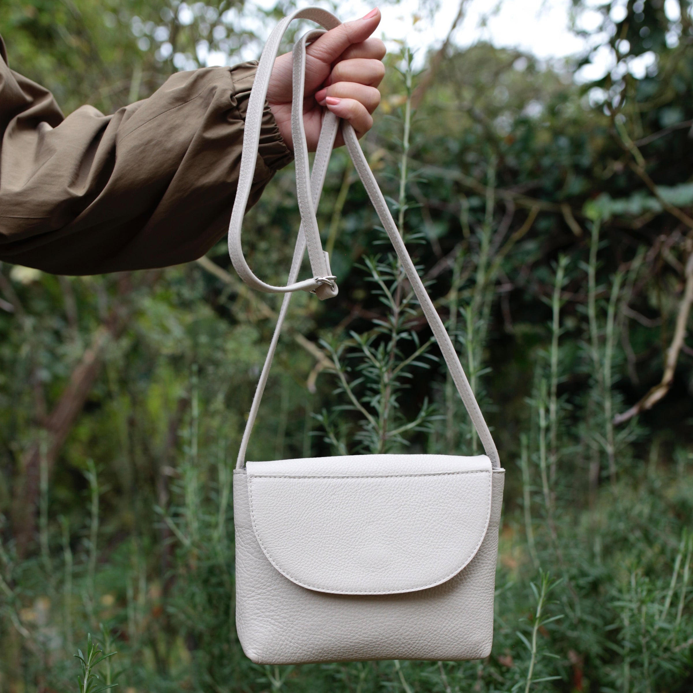 Alex Bender - Ledertaschen entworfen und gefertigt in Berlin ...